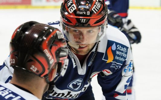 Roostersstürmer Brent Raedeke für Nationalteam nominiert | Iserlohn ...